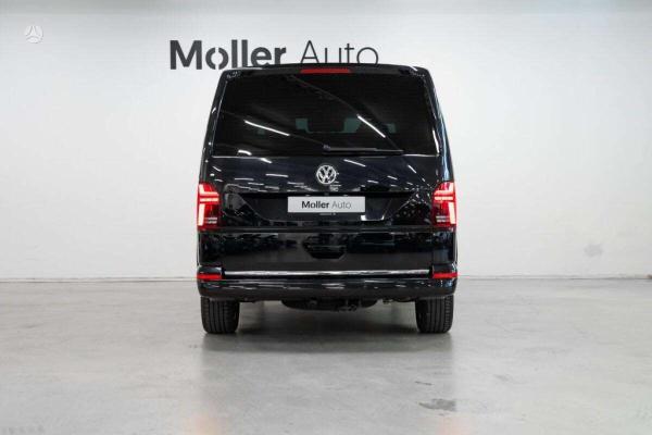 Melns Volkswagen Multivan 2020 Viļņa, ar dzinēja tilpumu 2.00 L un nobraukumu 130 tūkst. km par 36500 €, foto 6 vietnē AUTOMOTO.COM.LV