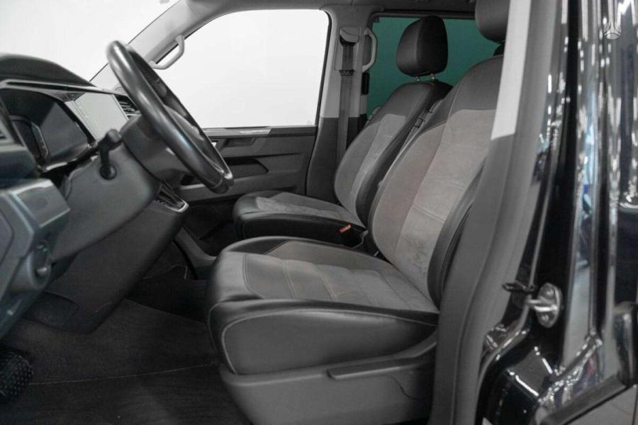 Black Volkswagen Multivan 2020 in Vilnius, with an engine capacity of 2.00 L and mileage of 130 thousand km for 36500 €, photo 9 on AUTOMOTO.COM.LV