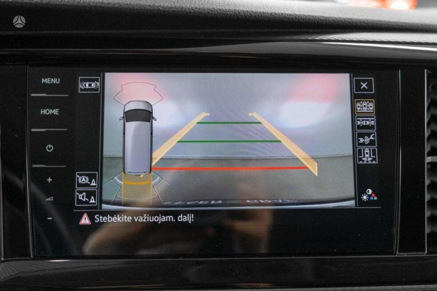 Black Volkswagen Multivan 2020 in Vilnius, with an engine capacity of 2.00 L and mileage of 130 thousand km for 36500 €, photo 15 on AUTOMOTO.COM.LV