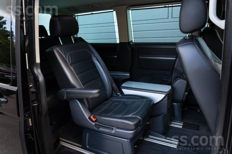 Black Volkswagen Multivan 2020 in Riga, with an engine capacity of 2.00 L and mileage of 175 thousand km for 28950 €, photo 8 on AUTOMOTO.COM.LV