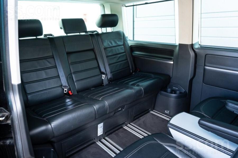 Black Volkswagen Multivan 2020 in Riga, with an engine capacity of 2.00 L and mileage of 175 thousand km for 28950 €, photo 10 on AUTOMOTO.COM.LV
