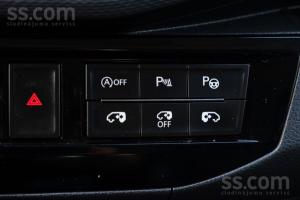 Black Volkswagen Multivan 2020 in Riga, with an engine capacity of 2.00 L and mileage of 175 thousand km for 28950 €, photo 18 on AUTOMOTO.COM.LV