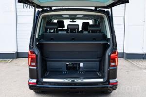 Black Volkswagen Multivan 2020 in Riga, with an engine capacity of 2.00 L and mileage of 175 thousand km for 28950 €, photo 20 on AUTOMOTO.COM.LV