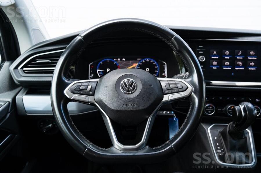 Black Volkswagen Multivan 2020 in Riga, with an engine capacity of 2.00 L and mileage of 175 thousand km for 28950 €, photo 23 on AUTOMOTO.COM.LV