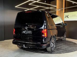 Melns Volkswagen Multivan 2020 Kauņa, ar dzinēja tilpumu 1.97 L un nobraukumu 233 tūkst. km par 29990 €, foto 12 vietnē AUTOMOTO.COM.LV