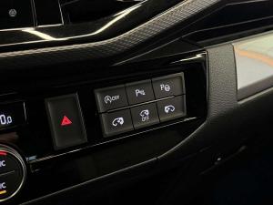 Melns Volkswagen Multivan 2020 Kauņa, ar dzinēja tilpumu 1.97 L un nobraukumu 233 tūkst. km par 29990 €, foto 23 vietnē AUTOMOTO.COM.LV