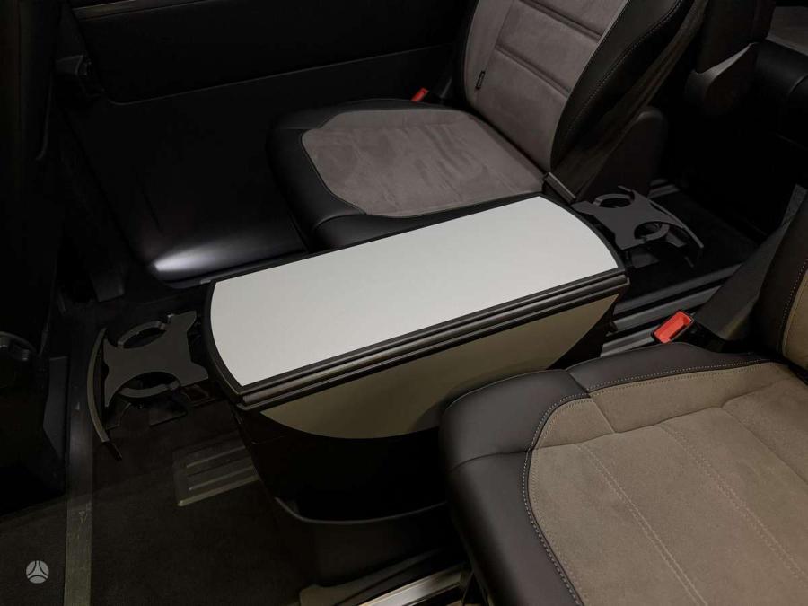 Melns Volkswagen Multivan 2020 Kauņa, ar dzinēja tilpumu 1.97 L un nobraukumu 233 tūkst. km par 29990 €, foto 27 vietnē AUTOMOTO.COM.LV