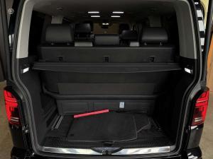 Melns Volkswagen Multivan 2020 Kauņa, ar dzinēja tilpumu 1.97 L un nobraukumu 233 tūkst. km par 29990 €, foto 29 vietnē AUTOMOTO.COM.LV
