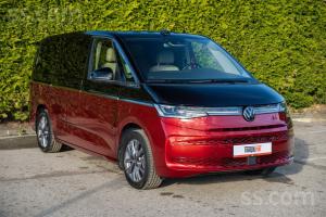 Melns Volkswagen Multivan 2024 Rīga, ar dzinēja tilpumu 1.40 L un nobraukumu 25 tūkst. km par 53500 €, foto 4 vietnē AUTOMOTO.COM.LV