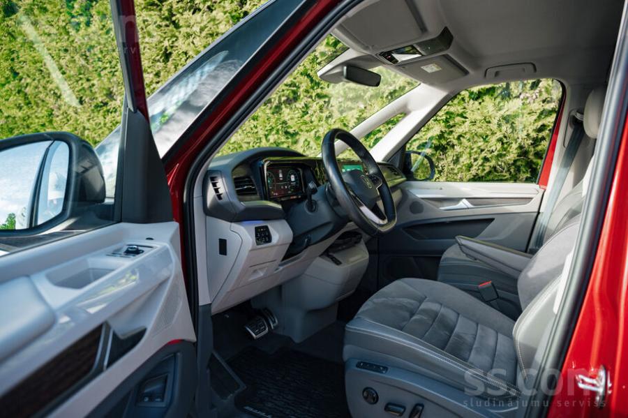 Melns Volkswagen Multivan 2024 Rīga, ar dzinēja tilpumu 1.40 L un nobraukumu 25 tūkst. km par 53500 €, foto 12 vietnē AUTOMOTO.COM.LV