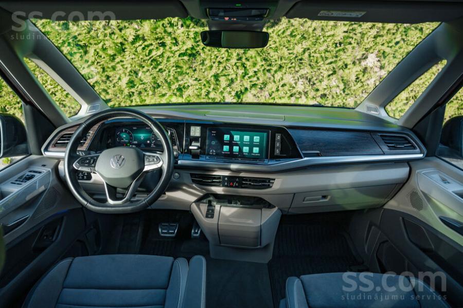 Melns Volkswagen Multivan 2024 Rīga, ar dzinēja tilpumu 1.40 L un nobraukumu 25 tūkst. km par 53500 €, foto 19 vietnē AUTOMOTO.COM.LV