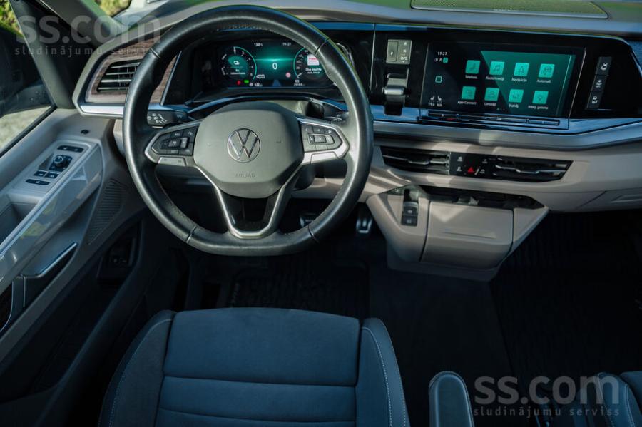 Melns Volkswagen Multivan 2024 Rīga, ar dzinēja tilpumu 1.40 L un nobraukumu 25 tūkst. km par 53500 €, foto 20 vietnē AUTOMOTO.COM.LV
