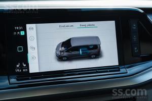 Melns Volkswagen Multivan 2024 Rīga, ar dzinēja tilpumu 1.40 L un nobraukumu 25 tūkst. km par 53500 €, foto 26 vietnē AUTOMOTO.COM.LV