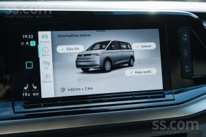 Melns Volkswagen Multivan 2024 Rīga, ar dzinēja tilpumu 1.40 L un nobraukumu 25 tūkst. km par 53500 €, foto 27 vietnē AUTOMOTO.COM.LV