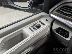 Black Volkswagen Multivan 2024 in Tukums, with an engine capacity of 2.00 L and mileage of 35 thousand km for 49990 €, photo 16 on AUTOMOTO.COM.LV