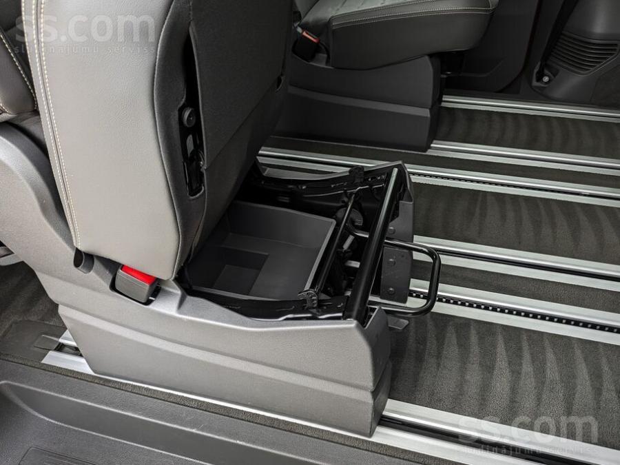 Black Volkswagen Multivan 2024 in Tukums, with an engine capacity of 2.00 L and mileage of 35 thousand km for 49990 €, photo 33 on AUTOMOTO.COM.LV