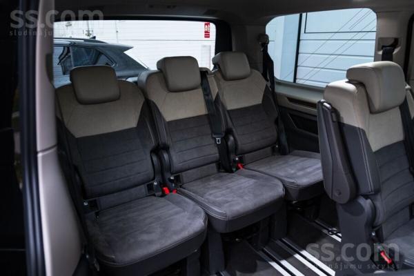 Melns Volkswagen Multivan 2026 Rīga, ar dzinēja tilpumu 2.00 L un nobraukumu 17 tūkst. km par 58700 €, foto 10 vietnē AUTOMOTO.COM.LV