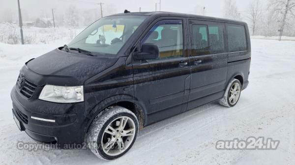 Black Volkswagen Multivan 2004 in Jogeva, with an engine capacity of 2.50 L and mileage of 0 thousand km for 6999 €, photo 1 on AUTOMOTO.COM.LV