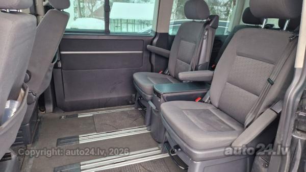 Black Volkswagen Multivan 2004 in Jogeva, with an engine capacity of 2.50 L and mileage of 0 thousand km for 6999 €, photo 11 on AUTOMOTO.COM.LV