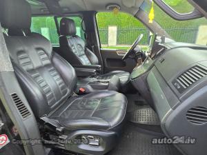 Melns Volkswagen Multivan 2005 Tallina, ar dzinēja tilpumu 2.50 L un nobraukumu 488 tūkst. km par 5990 €, foto 10 vietnē AUTOMOTO.COM.LV