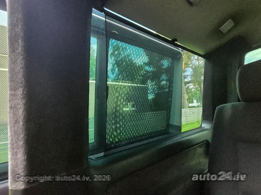 Melns Volkswagen Multivan 2005 Tallina, ar dzinēja tilpumu 2.50 L un nobraukumu 488 tūkst. km par 5990 €, foto 18 vietnē AUTOMOTO.COM.LV