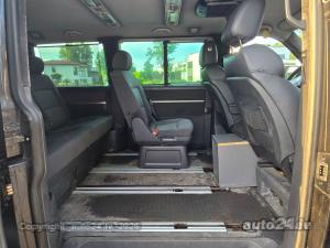 Melns Volkswagen Multivan 2005 Tallina, ar dzinēja tilpumu 2.50 L un nobraukumu 488 tūkst. km par 5990 €, foto 24 vietnē AUTOMOTO.COM.LV