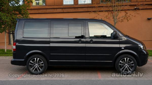 Melns Volkswagen Multivan 2005 Tallina, ar dzinēja tilpumu 2.50 L un nobraukumu 330 tūkst. km par 7499 €, foto 4 vietnē AUTOMOTO.COM.LV