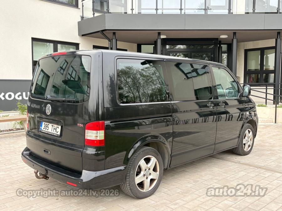 Melns Volkswagen Multivan 2006 Rapla, ar dzinēja tilpumu 2.50 L un nobraukumu 480 tūkst. km par 6500 €, foto 7 vietnē AUTOMOTO.COM.LV