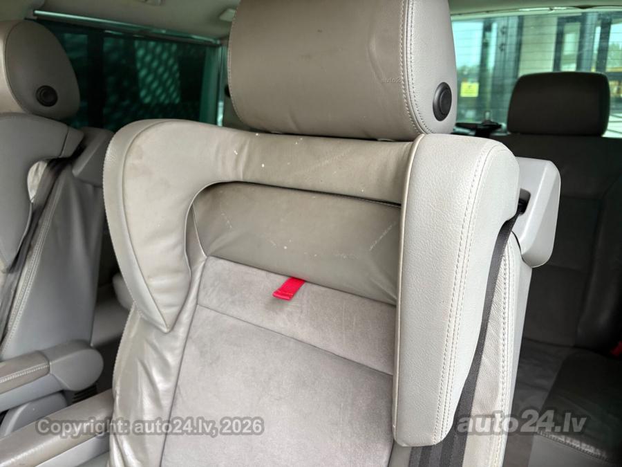 Melns Volkswagen Multivan 2006 Rapla, ar dzinēja tilpumu 2.50 L un nobraukumu 480 tūkst. km par 6500 €, foto 13 vietnē AUTOMOTO.COM.LV