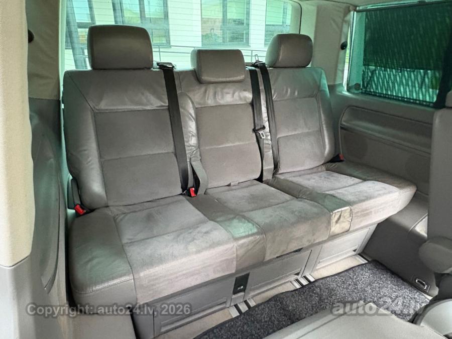 Melns Volkswagen Multivan 2006 Rapla, ar dzinēja tilpumu 2.50 L un nobraukumu 480 tūkst. km par 6500 €, foto 18 vietnē AUTOMOTO.COM.LV