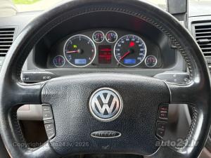Melns Volkswagen Multivan 2006 Rapla, ar dzinēja tilpumu 2.50 L un nobraukumu 480 tūkst. km par 6500 €, foto 20 vietnē AUTOMOTO.COM.LV
