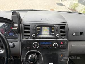 Melns Volkswagen Multivan 2006 Rapla, ar dzinēja tilpumu 2.50 L un nobraukumu 480 tūkst. km par 6500 €, foto 22 vietnē AUTOMOTO.COM.LV
