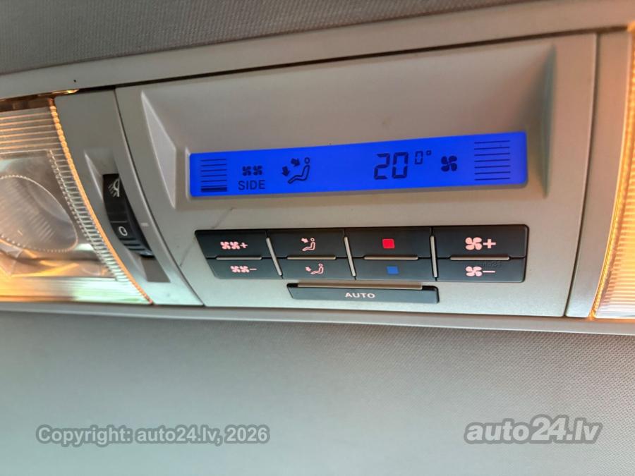Melns Volkswagen Multivan 2006 Rapla, ar dzinēja tilpumu 2.50 L un nobraukumu 480 tūkst. km par 6500 €, foto 26 vietnē AUTOMOTO.COM.LV