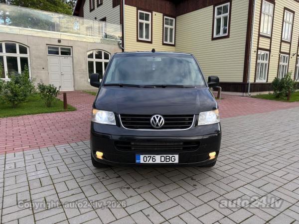 Melns Volkswagen Multivan 2006 Tartu, ar dzinēja tilpumu 2.50 L un nobraukumu 437 tūkst. km par 7200 €, foto 2 vietnē AUTOMOTO.COM.LV