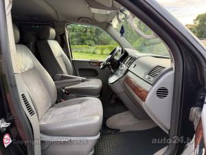 Melns Volkswagen Multivan 2006 Tartu, ar dzinēja tilpumu 2.50 L un nobraukumu 437 tūkst. km par 7200 €, foto 12 vietnē AUTOMOTO.COM.LV