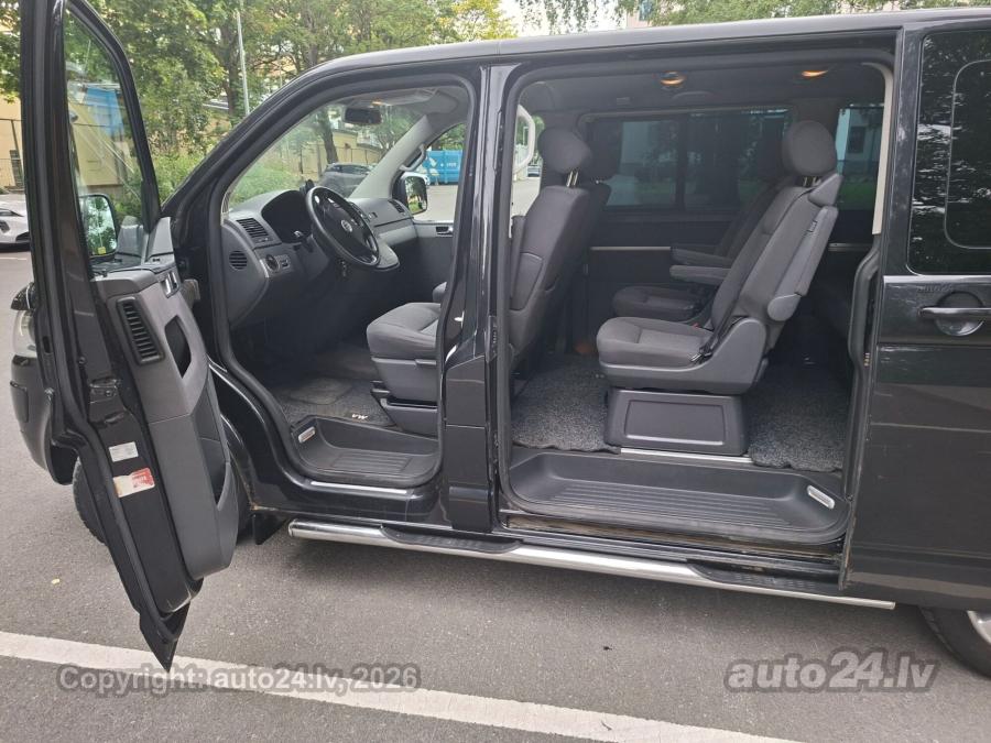 Black Volkswagen Multivan 2006 in Tallinn, with an engine capacity of 2.50 L and mileage of 368 thousand km for 5900 €, photo 9 on AUTOMOTO.COM.LV