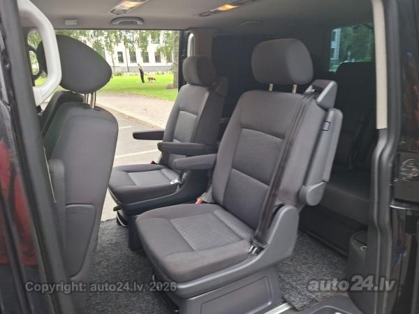 Black Volkswagen Multivan 2006 in Tallinn, with an engine capacity of 2.50 L and mileage of 368 thousand km for 5900 €, photo 11 on AUTOMOTO.COM.LV