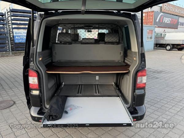 Melns Volkswagen Multivan 2008 Tartu, ar dzinēja tilpumu 2.50 L un nobraukumu 319 tūkst. km par 15550 €, foto 11 vietnē AUTOMOTO.COM.LV