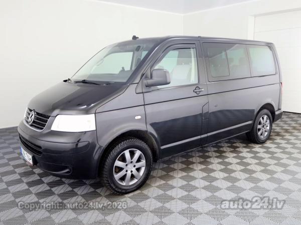 Melns Volkswagen Multivan 2008 Tallina, ar dzinēja tilpumu 2.50 L un nobraukumu 379 tūkst. km par 3999 €, foto 2 vietnē AUTOMOTO.COM.LV