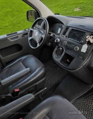 Black Volkswagen Multivan 2008 in Tapa, with an engine capacity of 2.50 L and mileage of 333 thousand km for 7500 €, photo 4 on AUTOMOTO.COM.LV