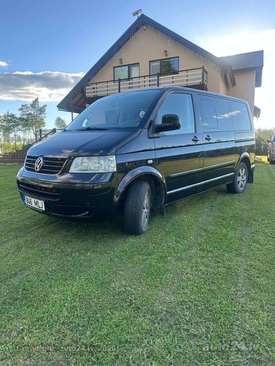 Black Volkswagen Multivan 2008 in Narva, with an engine capacity of 2.50 L and mileage of 160 thousand km for 8500 €, photo 1 on AUTOMOTO.COM.LV