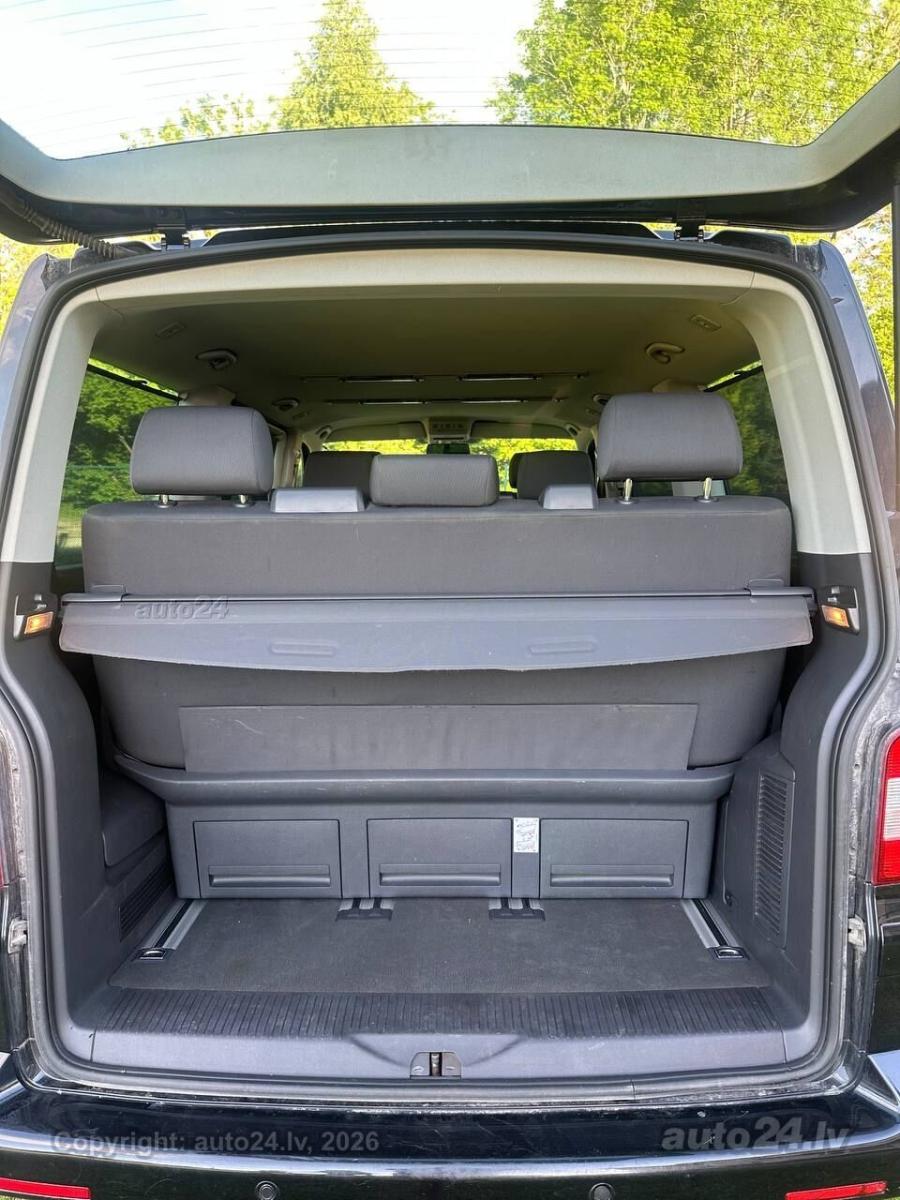 Black Volkswagen Multivan 2008 in Narva, with an engine capacity of 2.50 L and mileage of 160 thousand km for 8500 €, photo 7 on AUTOMOTO.COM.LV