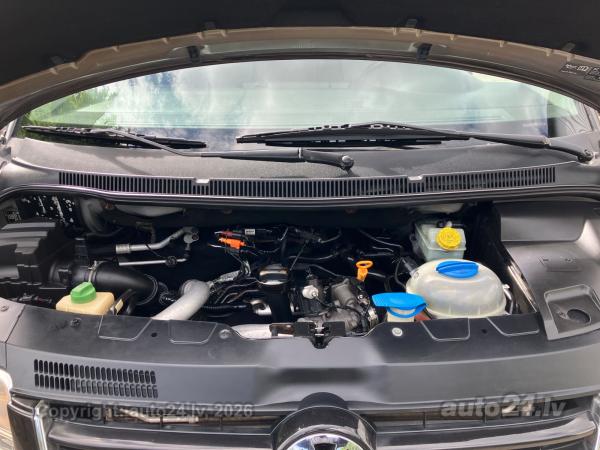 Melns Volkswagen Multivan 2008 Tartu, ar dzinēja tilpumu 2.50 L un nobraukumu 243 tūkst. km par 11900 €, foto 5 vietnē AUTOMOTO.COM.LV