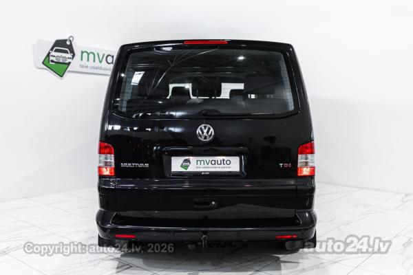 Black Volkswagen Multivan 2008 in Tallinn, with an engine capacity of 2.50 L and mileage of 160 thousand km for 10990 €, photo 7 on AUTOMOTO.COM.LV
