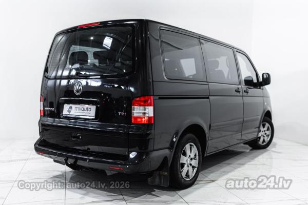 Black Volkswagen Multivan 2008 in Tallinn, with an engine capacity of 2.50 L and mileage of 160 thousand km for 10990 €, photo 8 on AUTOMOTO.COM.LV