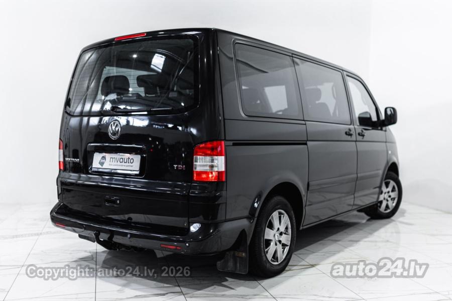 Black Volkswagen Multivan 2008 in Tallinn, with an engine capacity of 2.50 L and mileage of 160 thousand km for 10990 €, photo 9 on AUTOMOTO.COM.LV