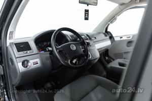 Black Volkswagen Multivan 2008 in Tallinn, with an engine capacity of 2.50 L and mileage of 160 thousand km for 10990 €, photo 12 on AUTOMOTO.COM.LV