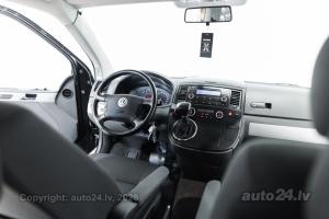 Black Volkswagen Multivan 2008 in Tallinn, with an engine capacity of 2.50 L and mileage of 160 thousand km for 10990 €, photo 14 on AUTOMOTO.COM.LV