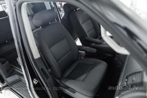Black Volkswagen Multivan 2008 in Tallinn, with an engine capacity of 2.50 L and mileage of 160 thousand km for 10990 €, photo 16 on AUTOMOTO.COM.LV