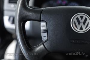 Black Volkswagen Multivan 2008 in Tallinn, with an engine capacity of 2.50 L and mileage of 160 thousand km for 10990 €, photo 28 on AUTOMOTO.COM.LV